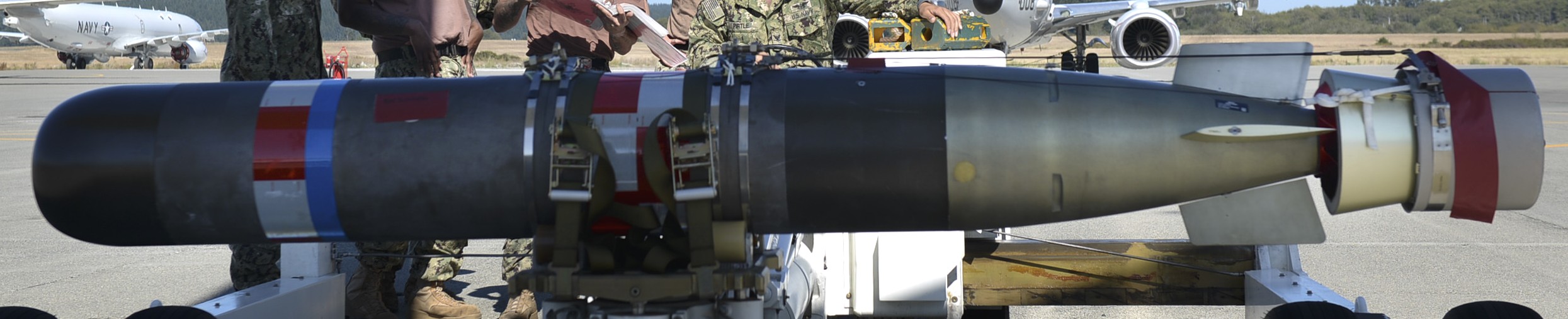 Mk.54 MAKO lightweight torpedo LHT Navy Raytheon